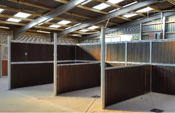 Outdoor Horse Stables And Horse Boxes With Roof - Buy Outdoor Horse ...