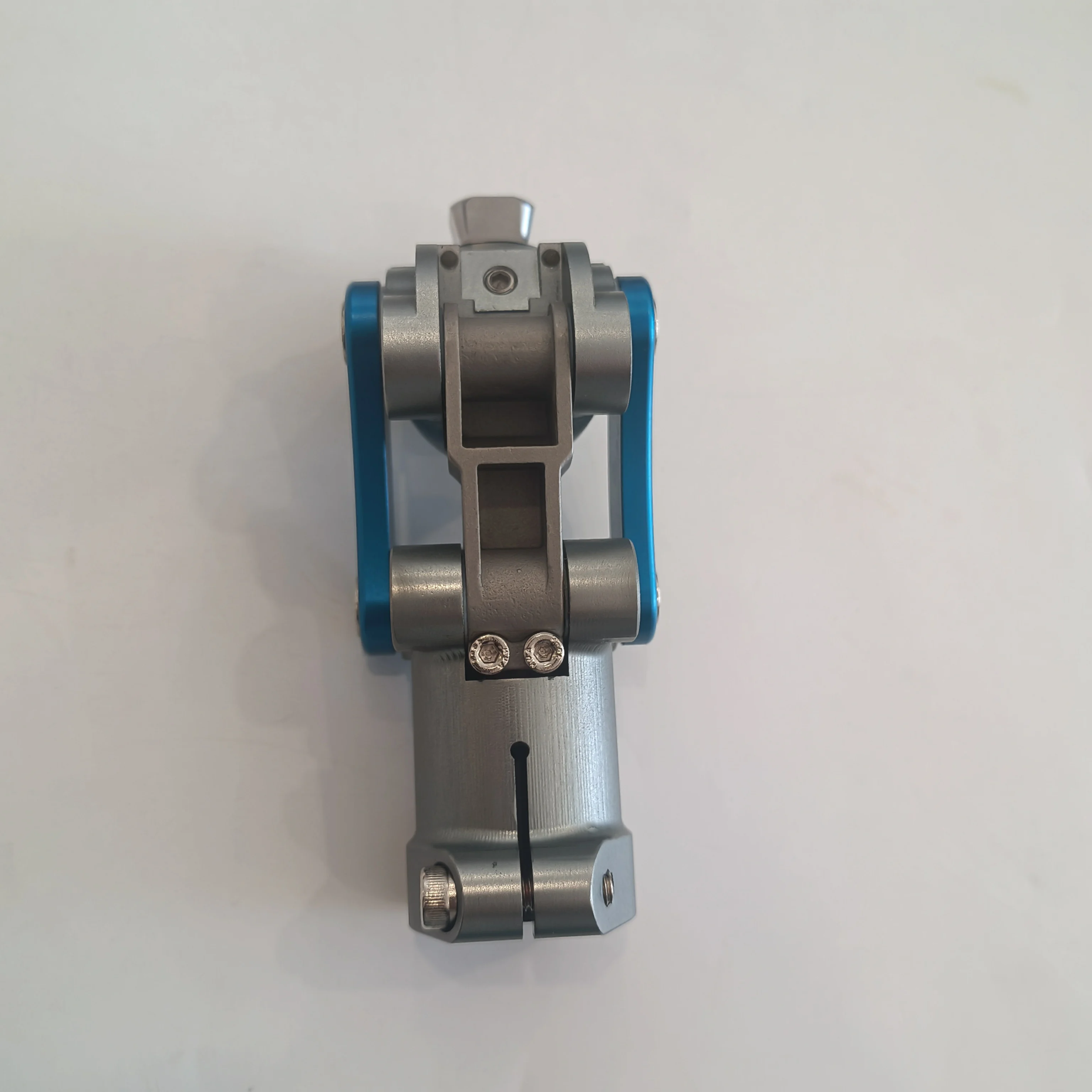 Prosthetic Leg - 4 Bar Mechanical Knee Joint for Orthotics