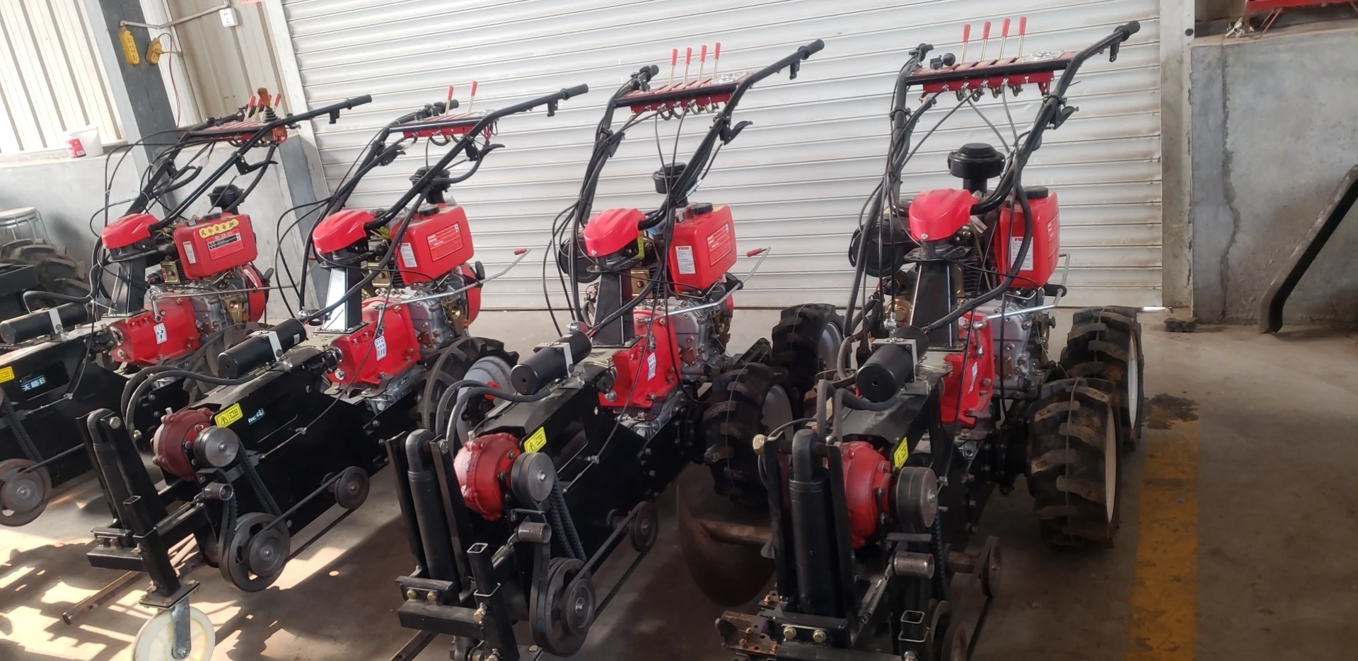 Mini Trencher Machine for Digging Trenches - Easy to Operate