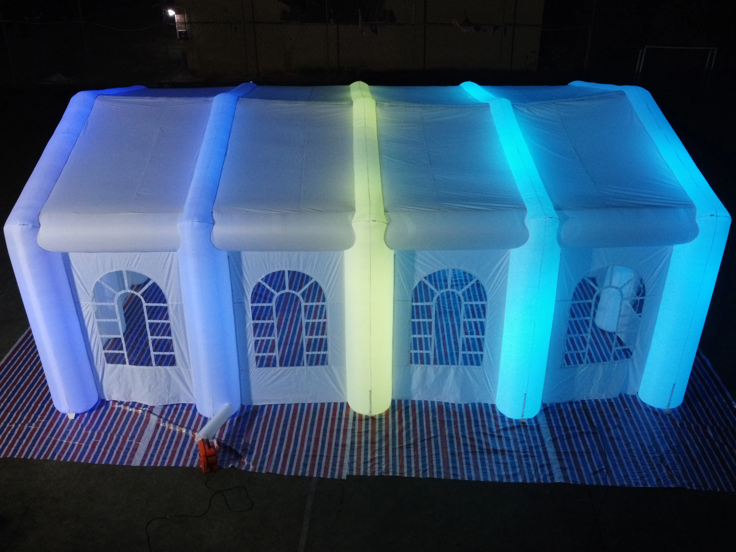 40x27.5ft Portable Blow up White Inflatable Night Club