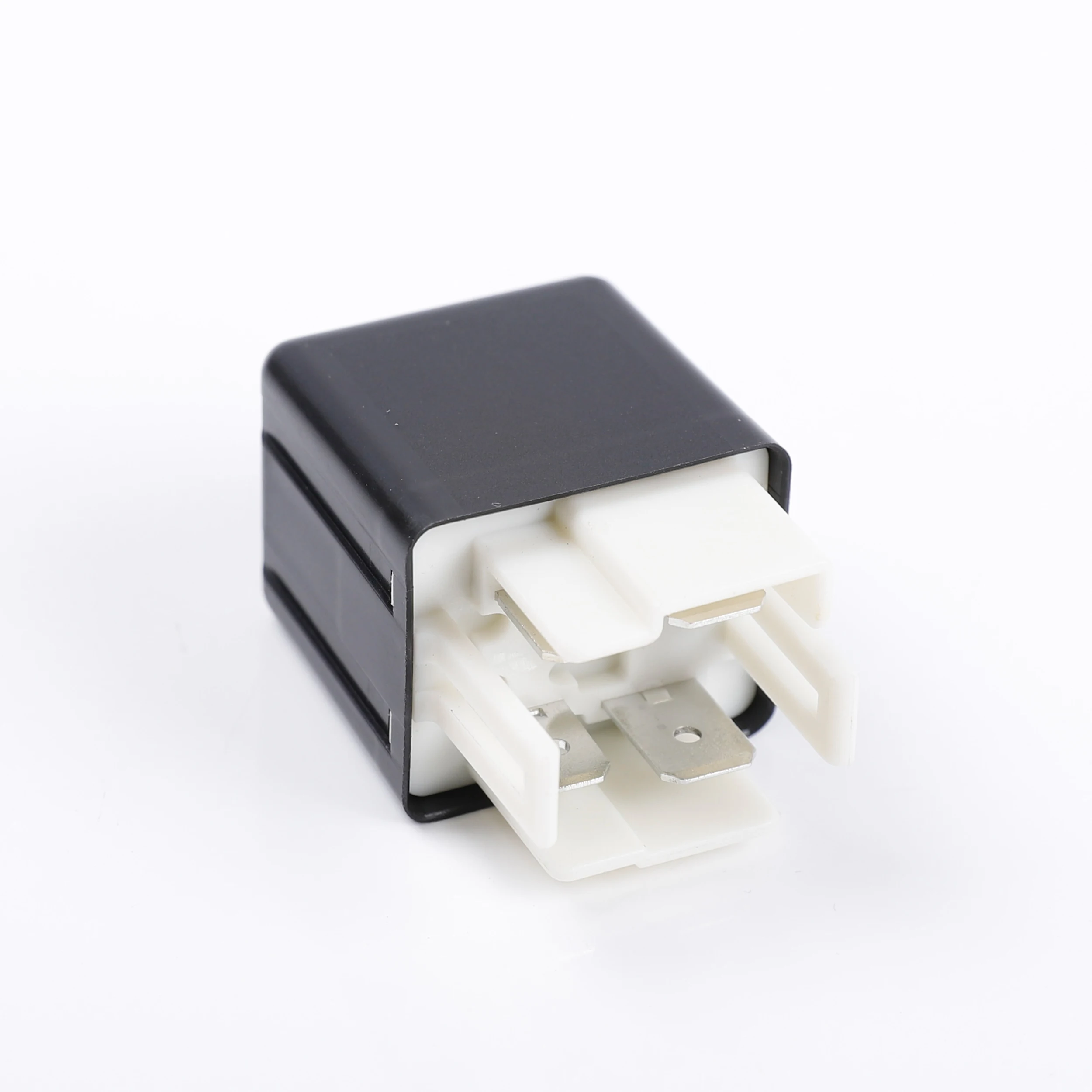 Alibaba.com: Denso 90987-02006 40A 12V/24V 4-Pin and 5-Pin Auto Relay ...
