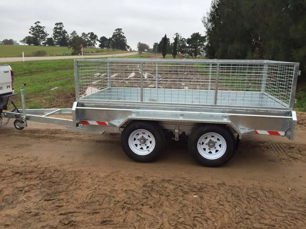 8x5 and 10x5 Galvanized Box Car Trailers - Durable & Versatile