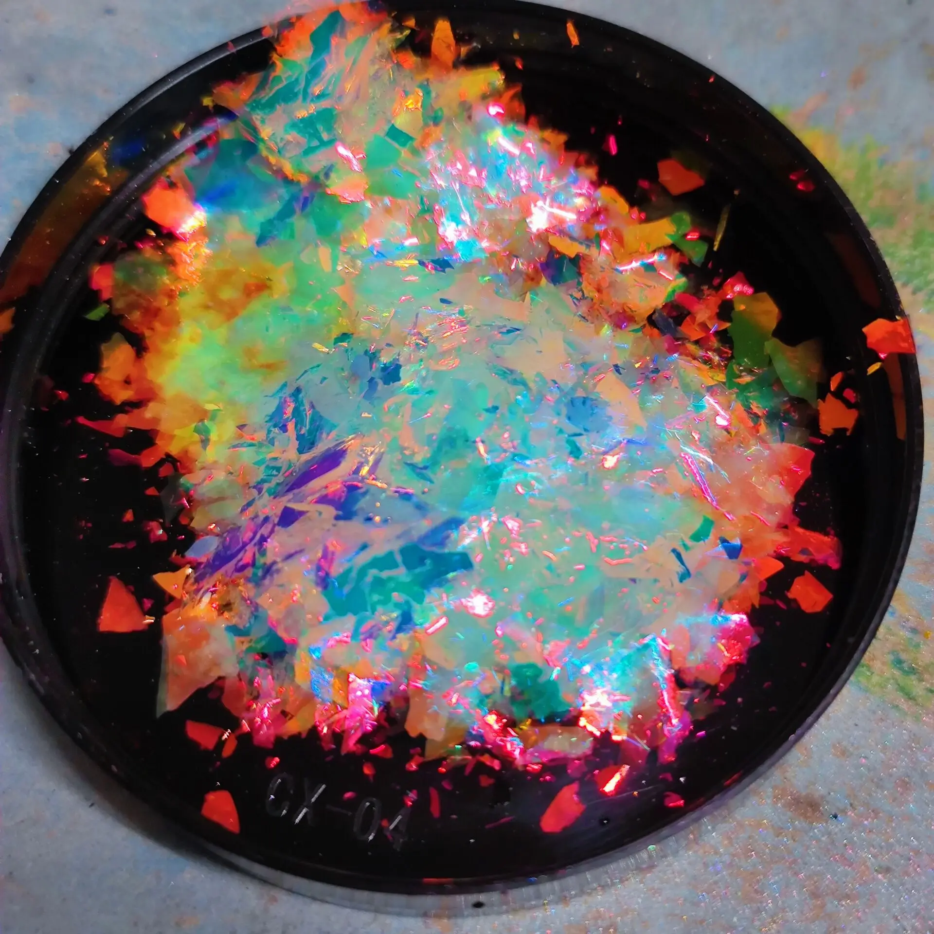 Wholesale Iridescent Crystal Chameleon Flakes - Kameleon Pigment