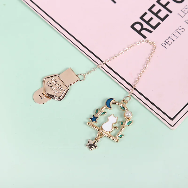 Creative Cartoon Metal Bookmark Cute Alien Student Pendant Bookmark ...