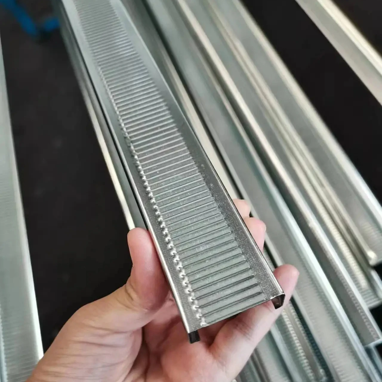 Indonesia Galvanized Small c Purlin 30mm 34mm Galvalume Furing Channel ...