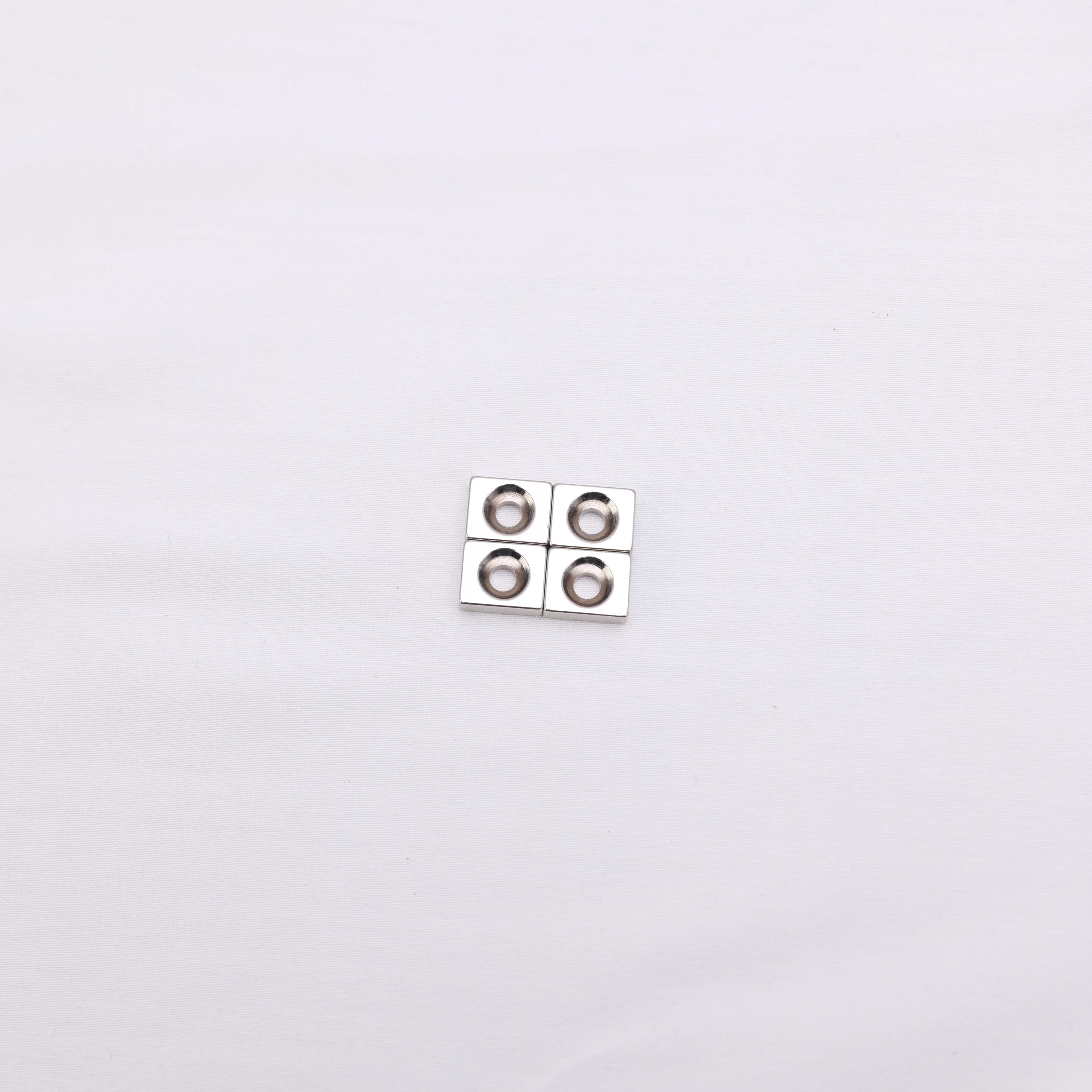 2023 Factory Wholesale High Coercivity Ndfeb Magnet N35 Circular Hole ...