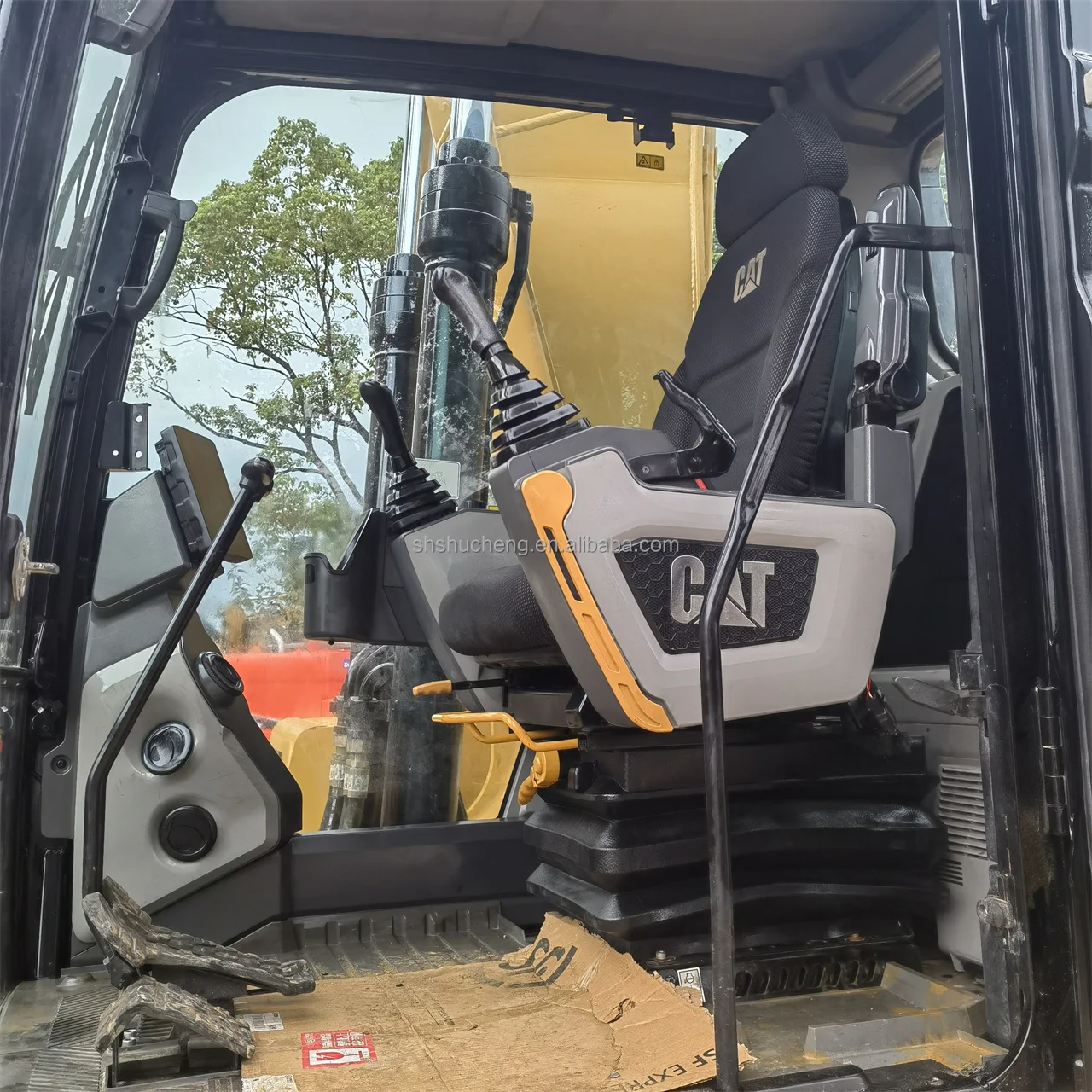 Caterpillar 320 Excavators - Durable and Versatile Solutions
