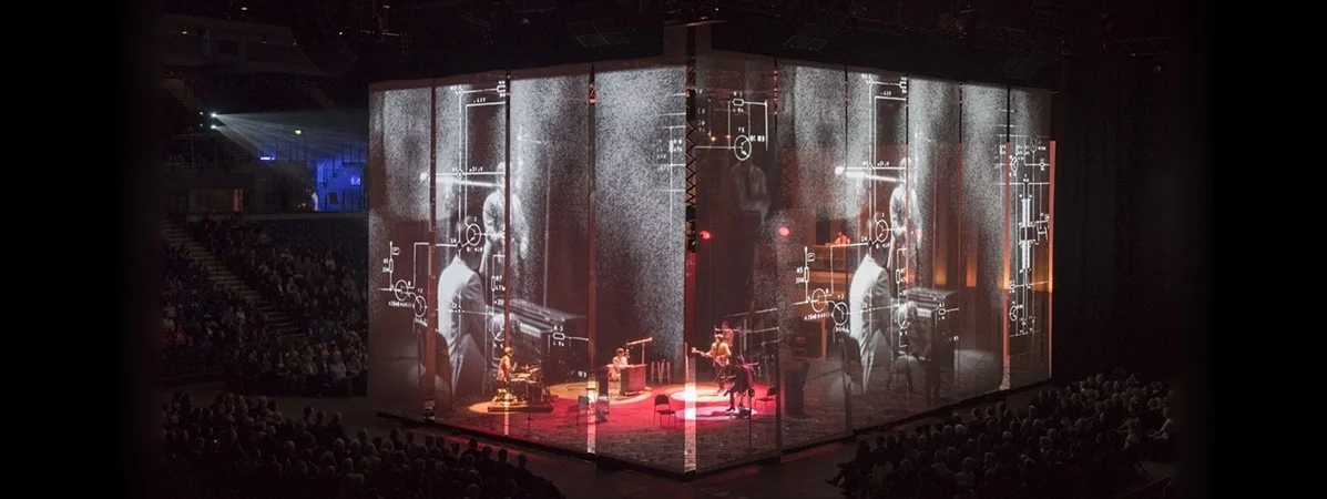 Transparent Holographic Mesh Projector Screen - 3D Hologram Display