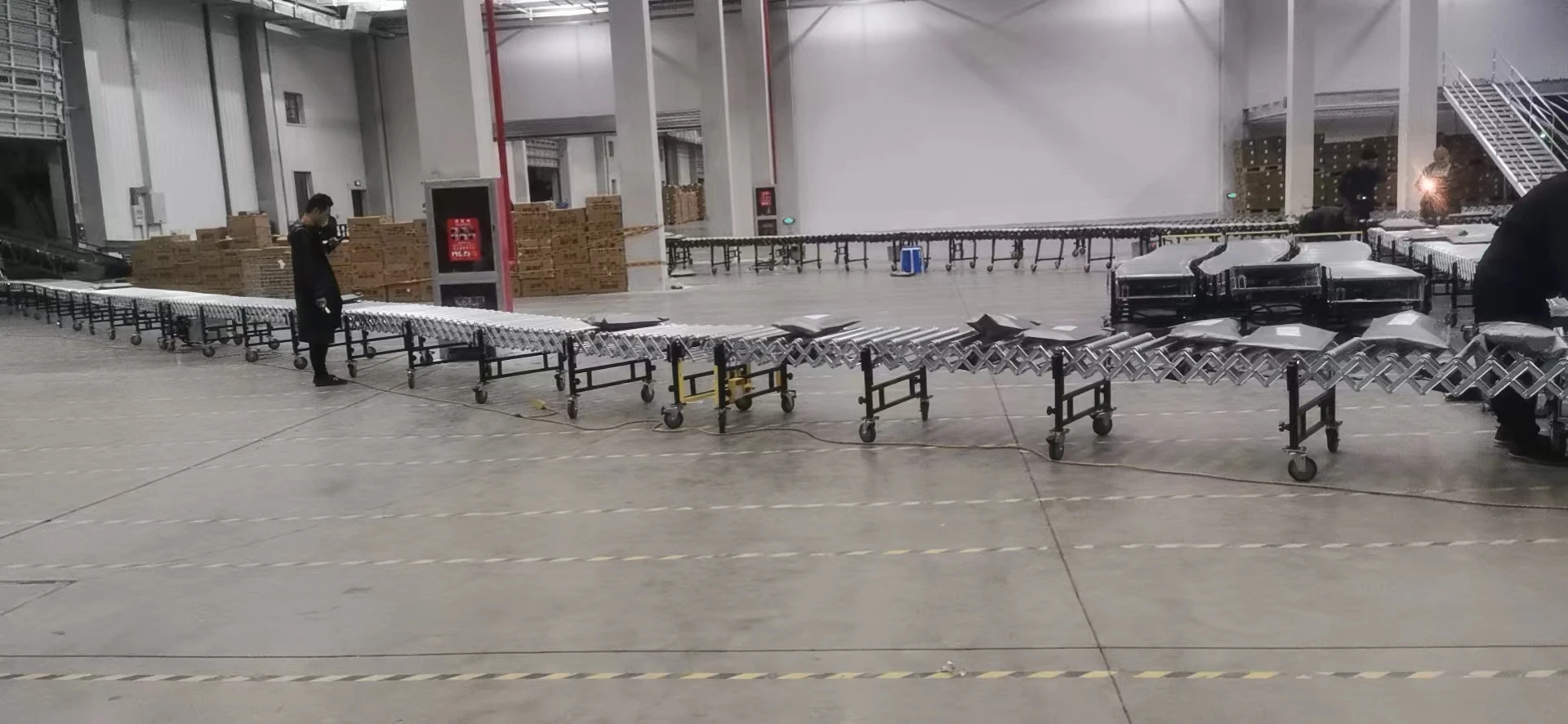 Liangzo Easy to Clean Assembly Line Conveyor - 0.75KW-3KW Power