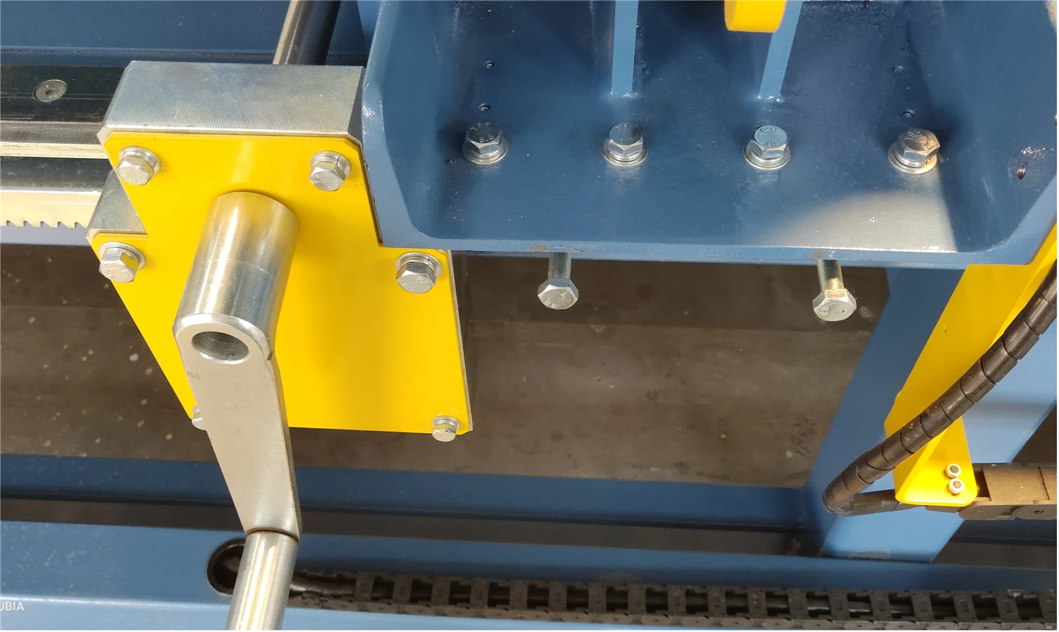 New Woodworking Multi Head Cross Cut Saw Machine For Wood 5 Head Trim ...