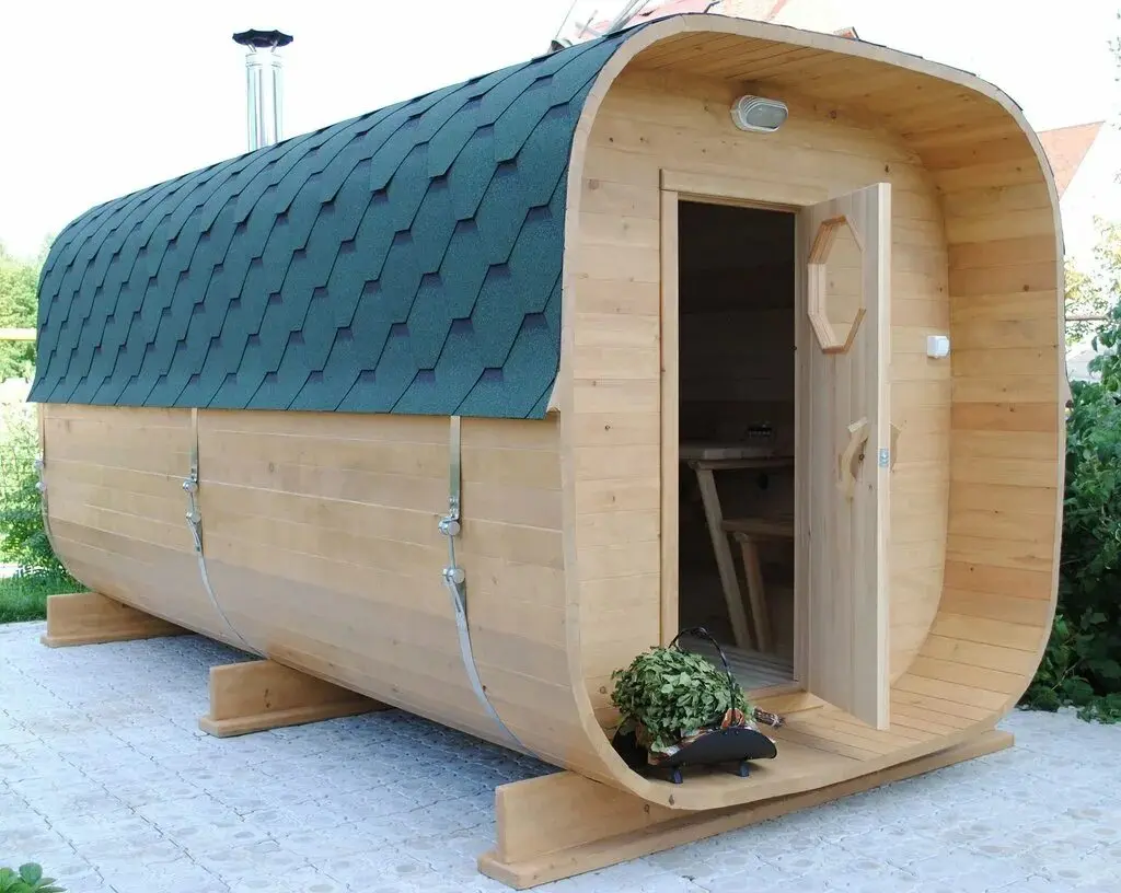 High Quality Panoramic Skylight Barrel Sauna Traditional Red Cedar ...