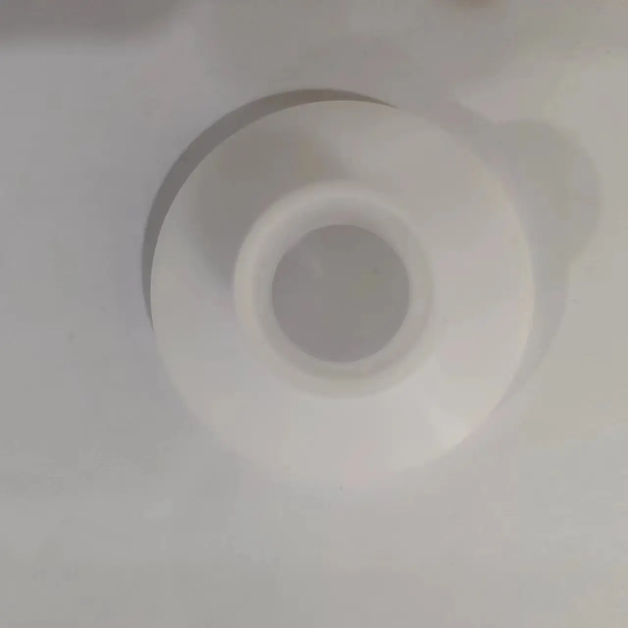 Factory Customized White Gear Plastic Ring - Buy Plastic Wreath Rings ...