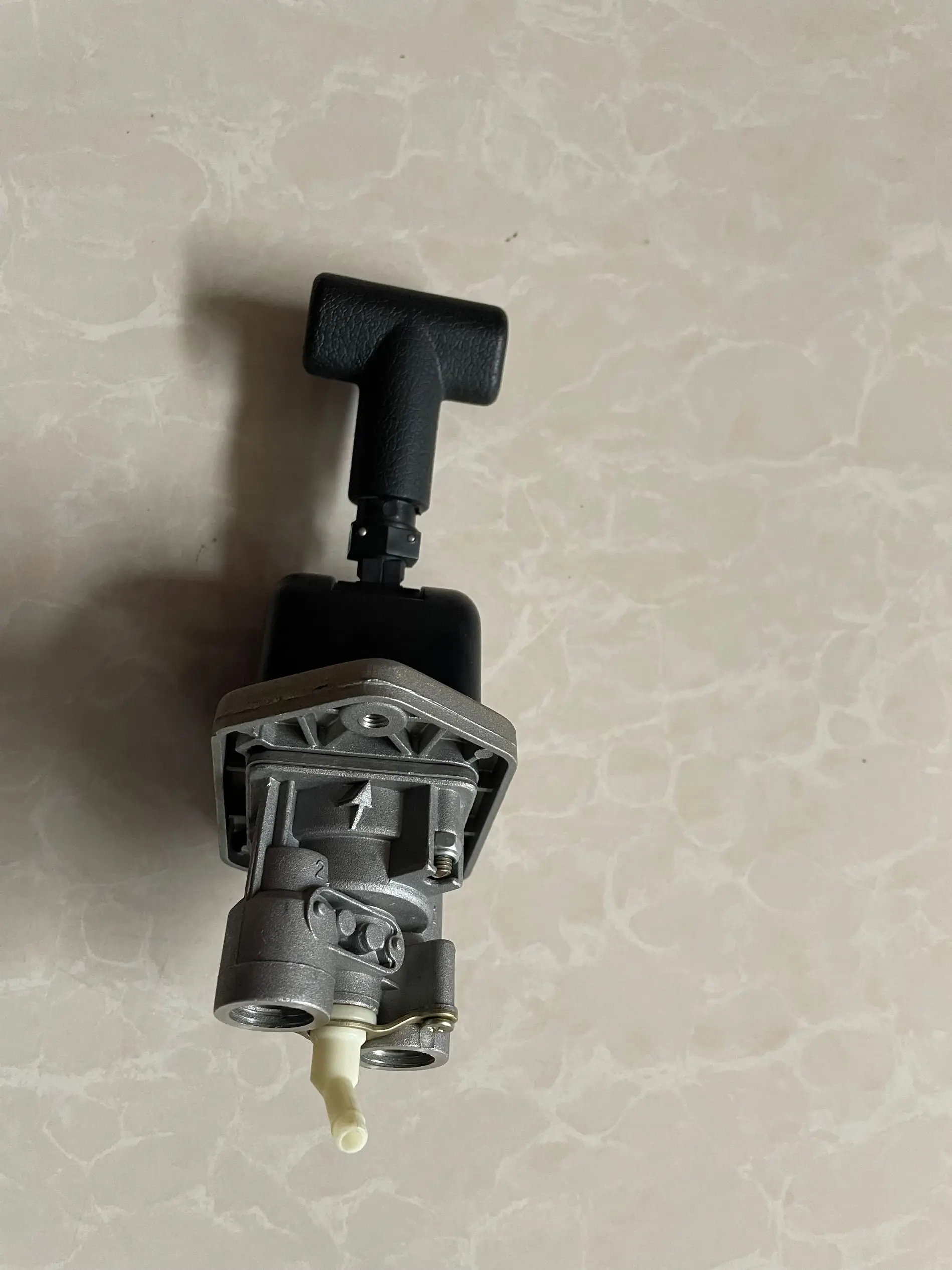 Air Brake System Parking Brake Valve For Man 9617222580 - Buy ...