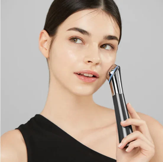 Medicube Age R Device 4-in-1 Facial Red Blue Light Therapy Skincare ...