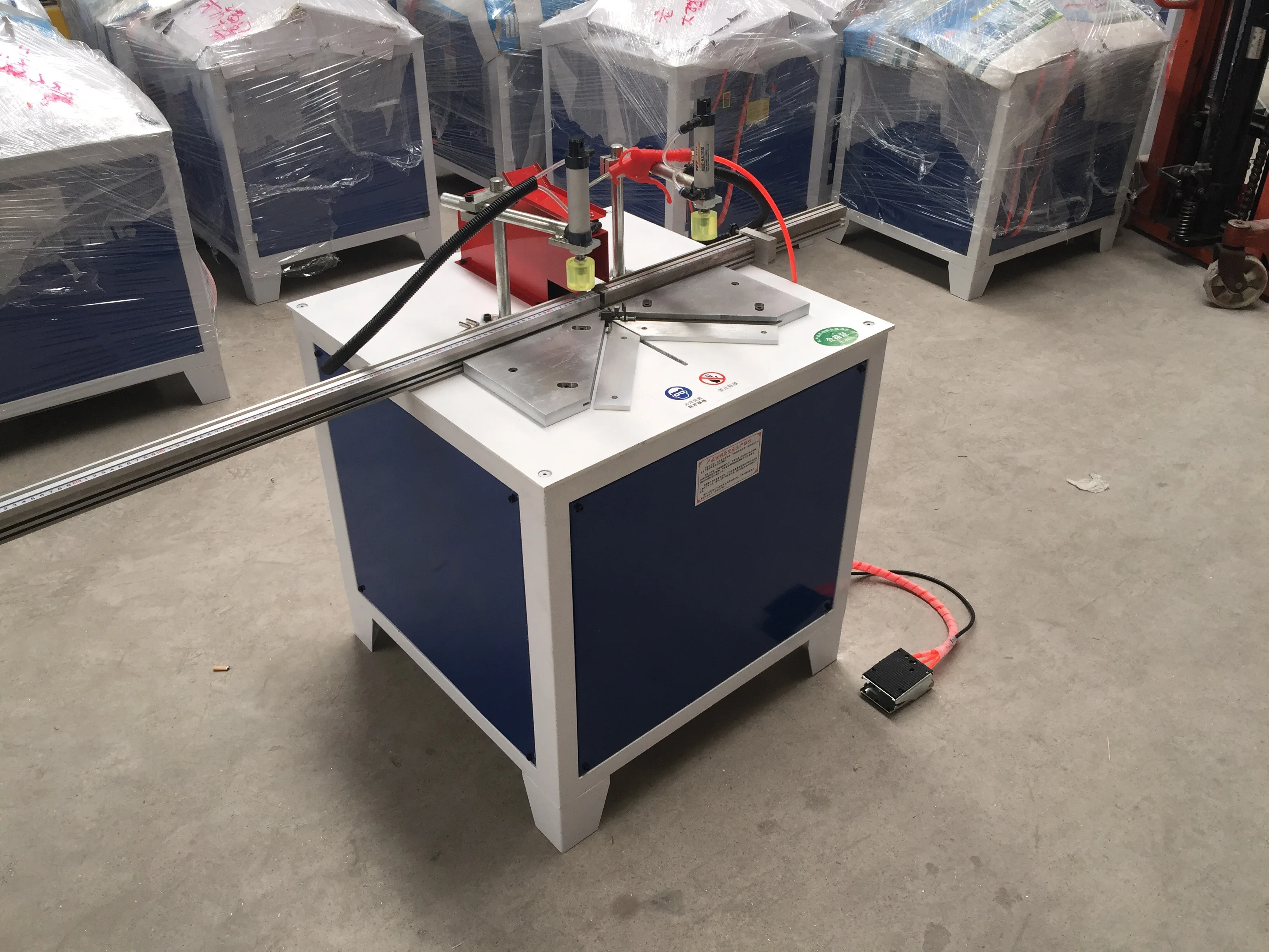 Aluminum Profile Cutting Machine For Door And Window Making 45/90 ...