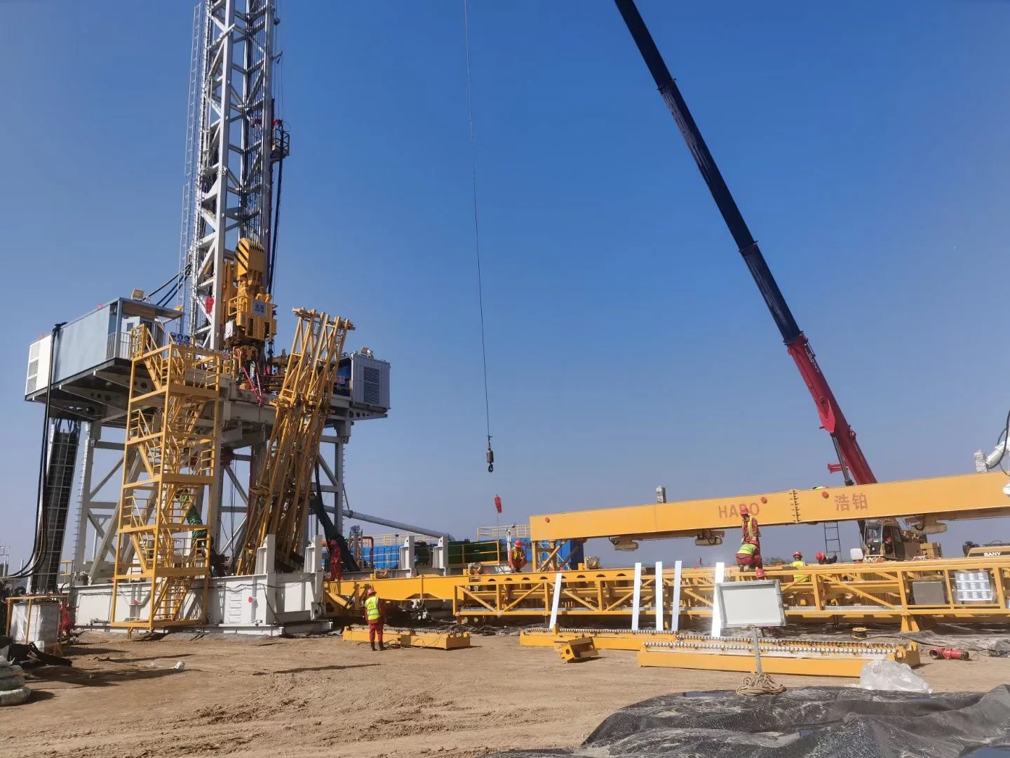 Hot-selling Multi-functional Inclined and Vertical Well Drilling Rig ...