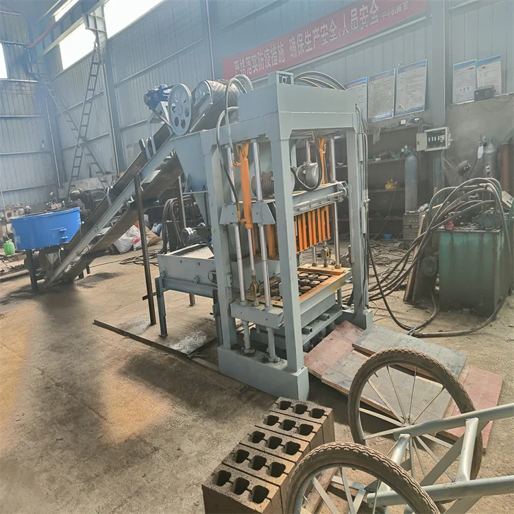 Hydraulic Interlocking Clay Mud Bricking Machine Compressed Earth Soil ...