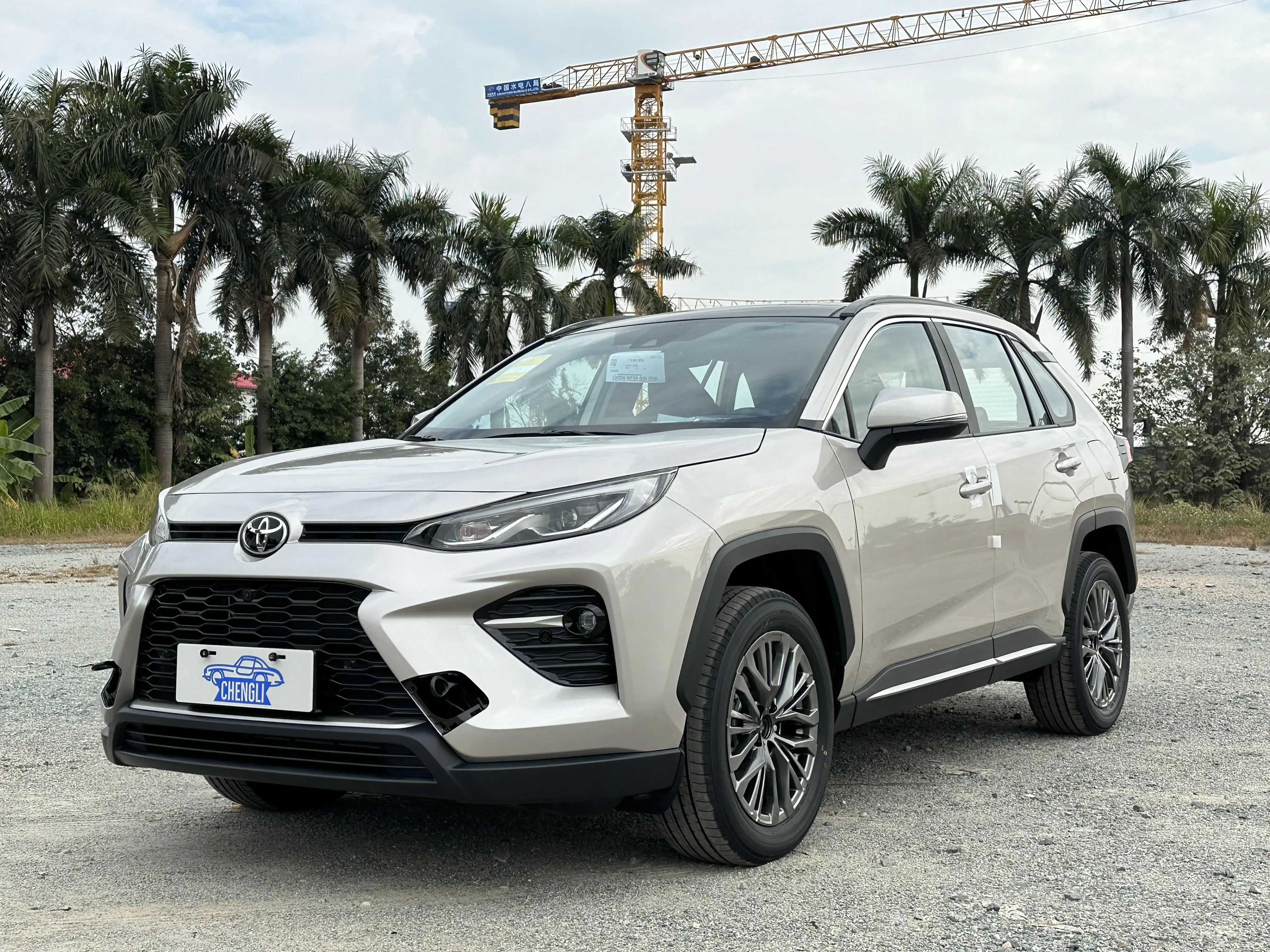 Toyota Wildlander (RAV4) 4WD Premium Edition - Automobile trade