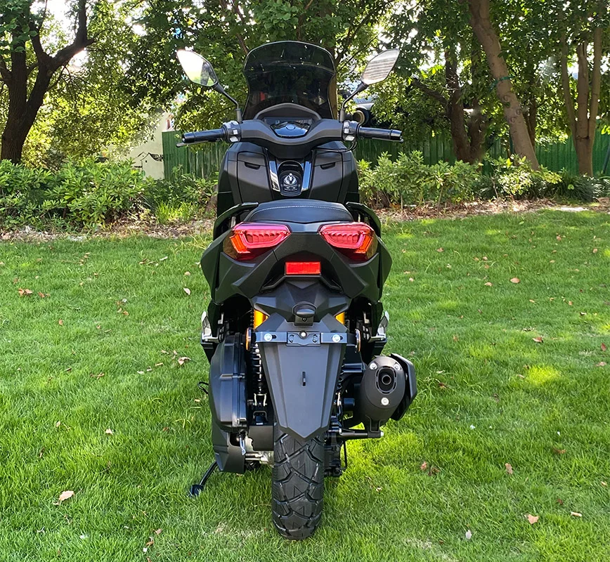 XMAX 200CC Gasoline Motorcycle - 125KMH Max Speed Engine