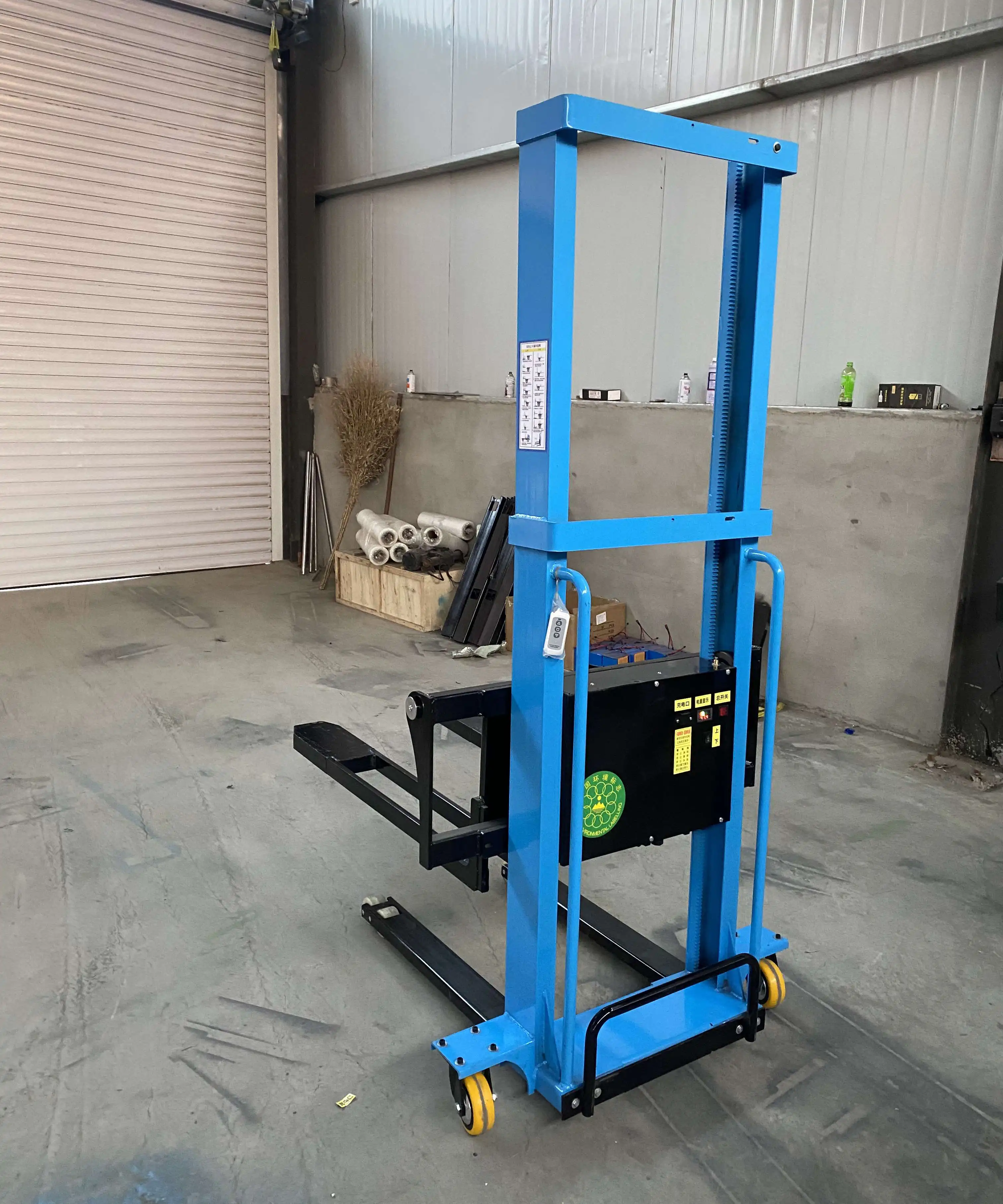 Portable Pallet Truck - Efficient Self Loading Solutions