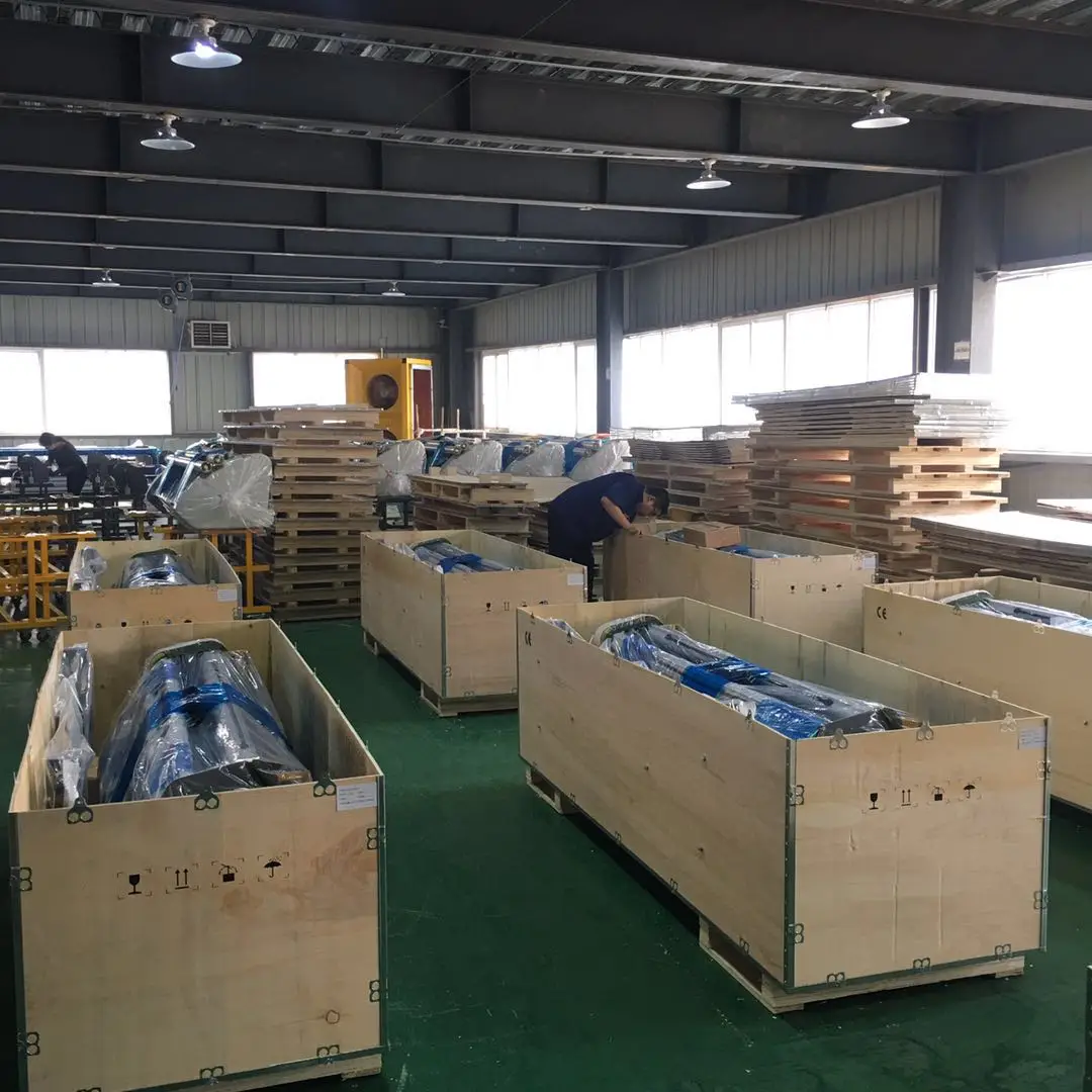 L1050 Semi-automatic Laminating Machine 1.6m Hot Roll Laminating ...