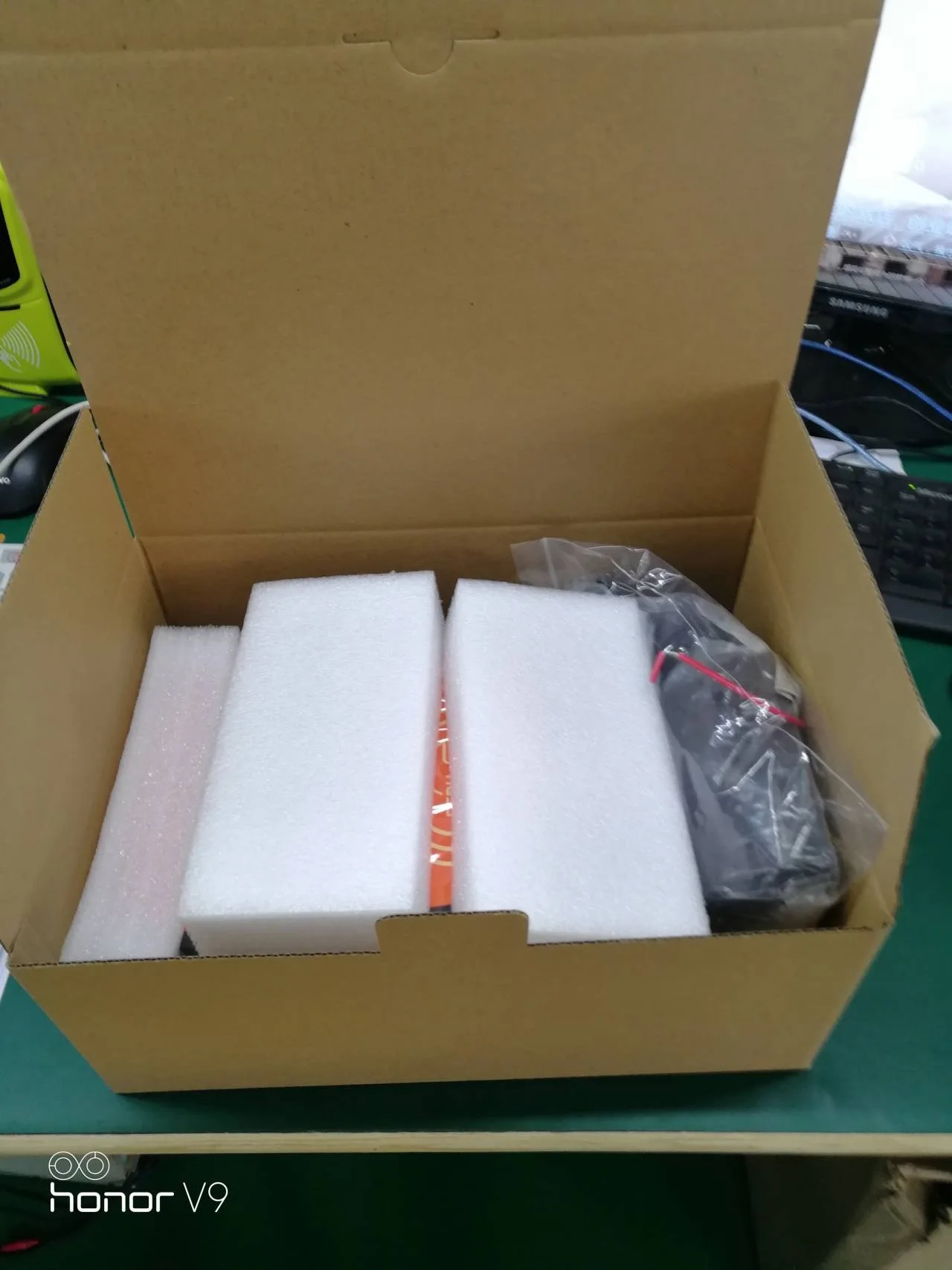 Contactless Rfid Bus Validator With 3g 4g Gps Nfc Qr Code Emv L1 Ip56 ...