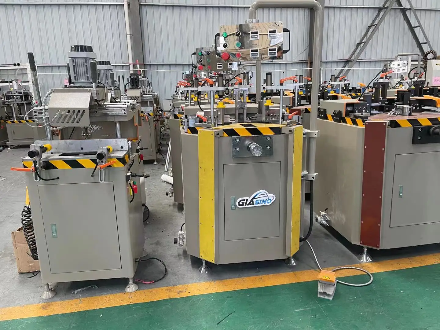 UPVC Aluminum Window Door Copy Router & Drilling Machine