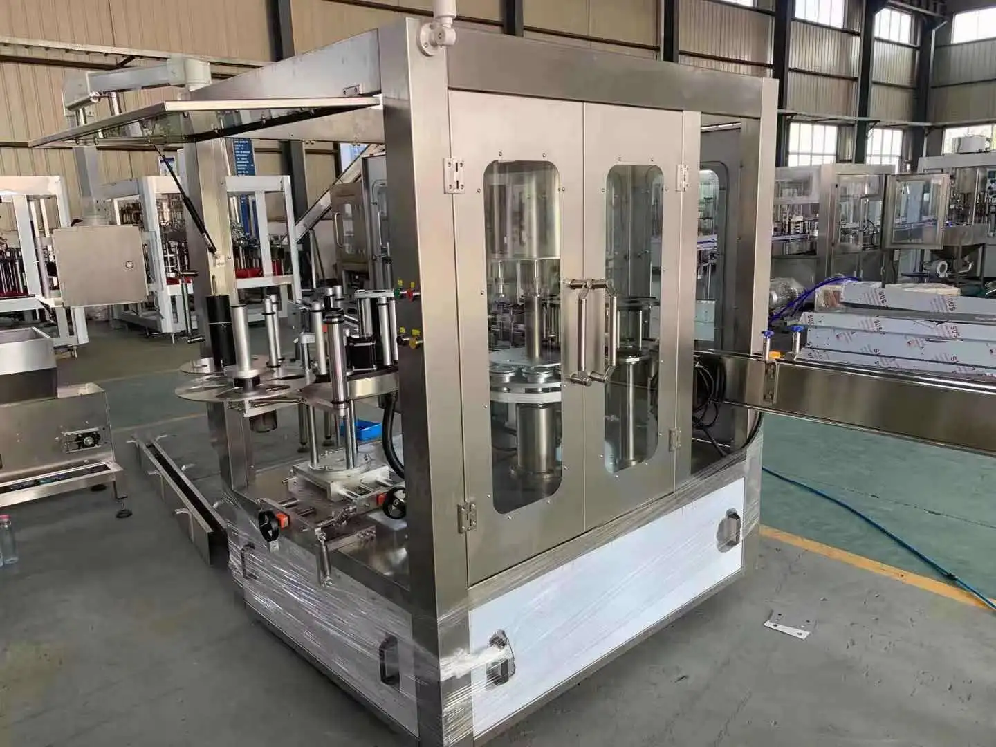 15000 BPH Rotary Sticker Labeling Machine - HIGEE Efficiency