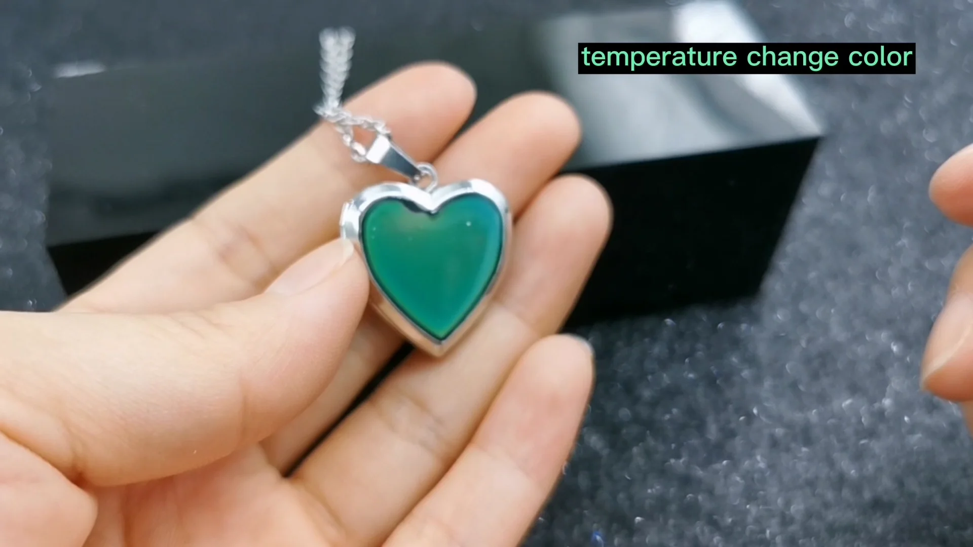 Temperature Mood Color-changing Love Heart Locket Necklace Emotional ...