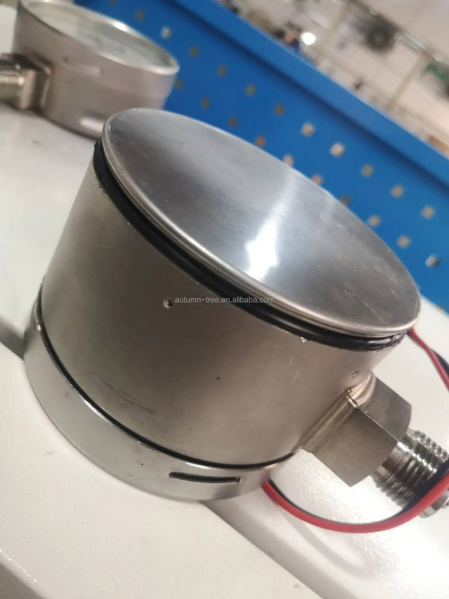 Pressure Gauge with Electrical Output Signal - Model 321AL