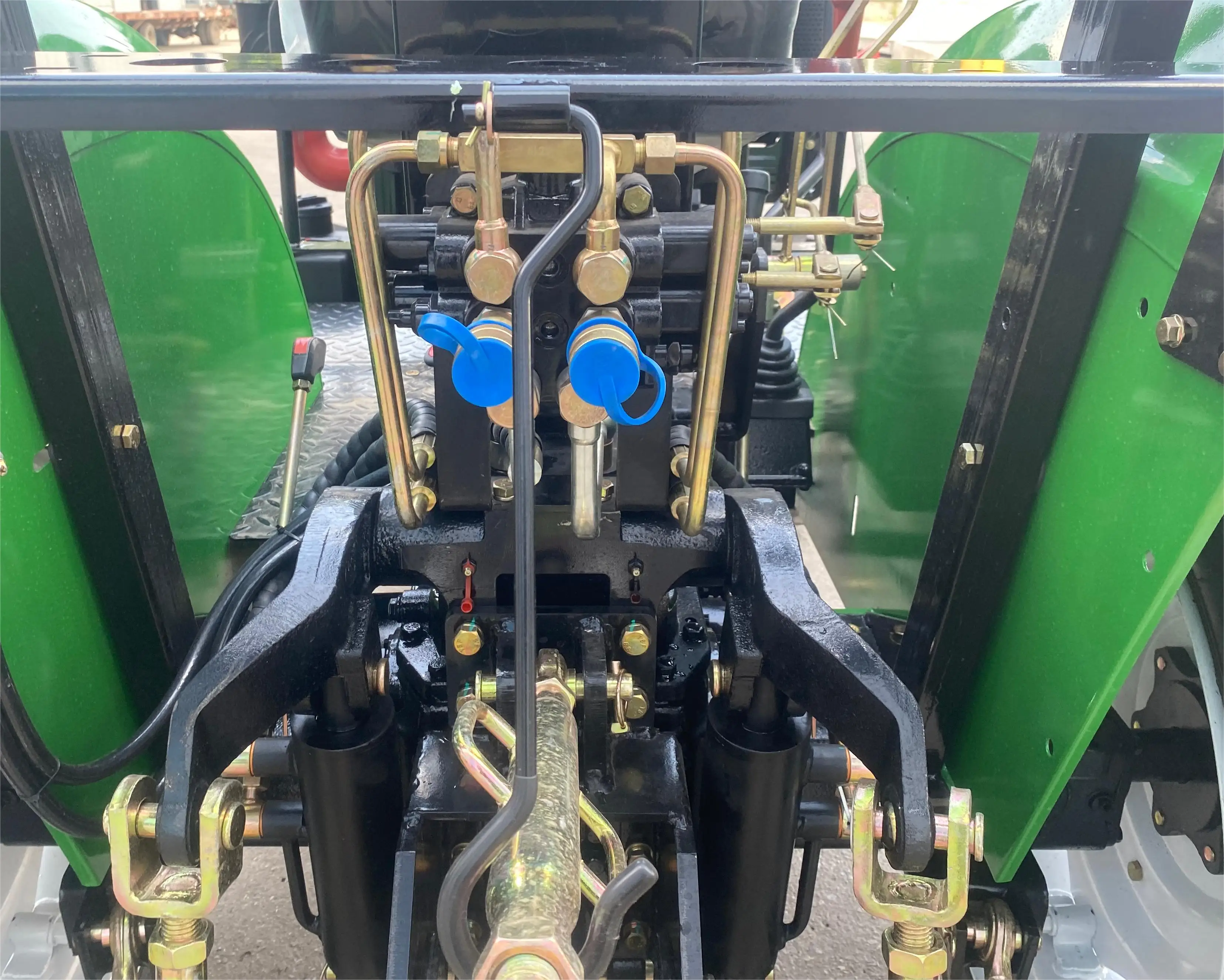 30HP Tractor with ROPS Canopy Basic Protection for Open Field ...