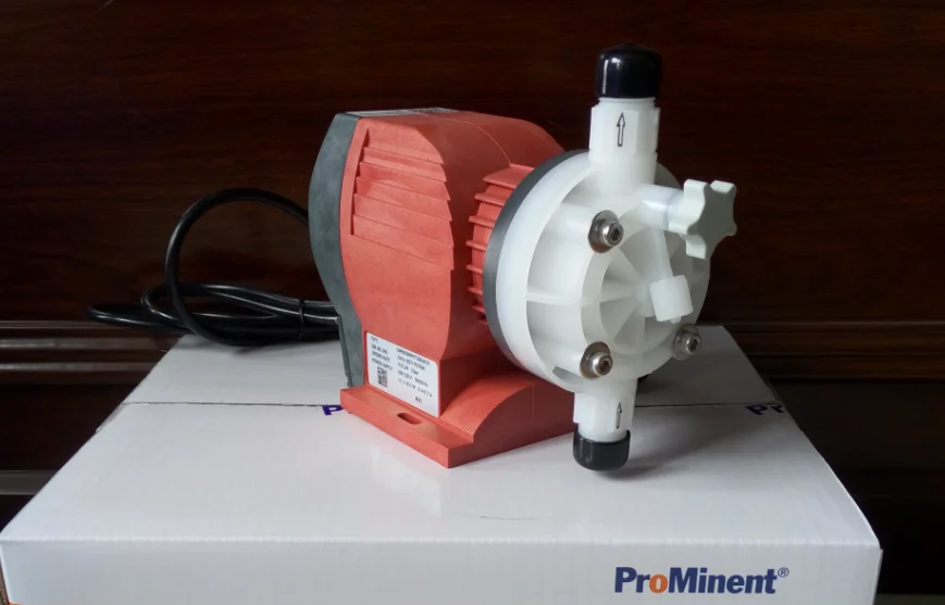 CONCEPT Plus Prominent Dosing Pump for Aquarium - Chemical Metering ...