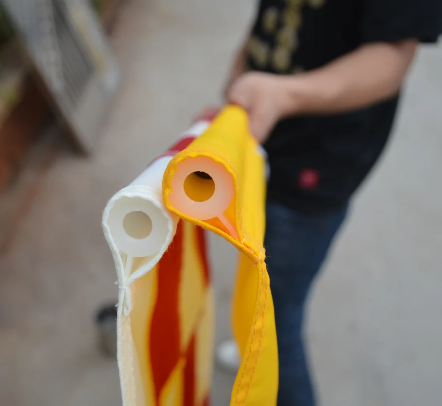 Durable Lightweight Plastic Golf Flag Tubes for Custom Golf Flags ODM