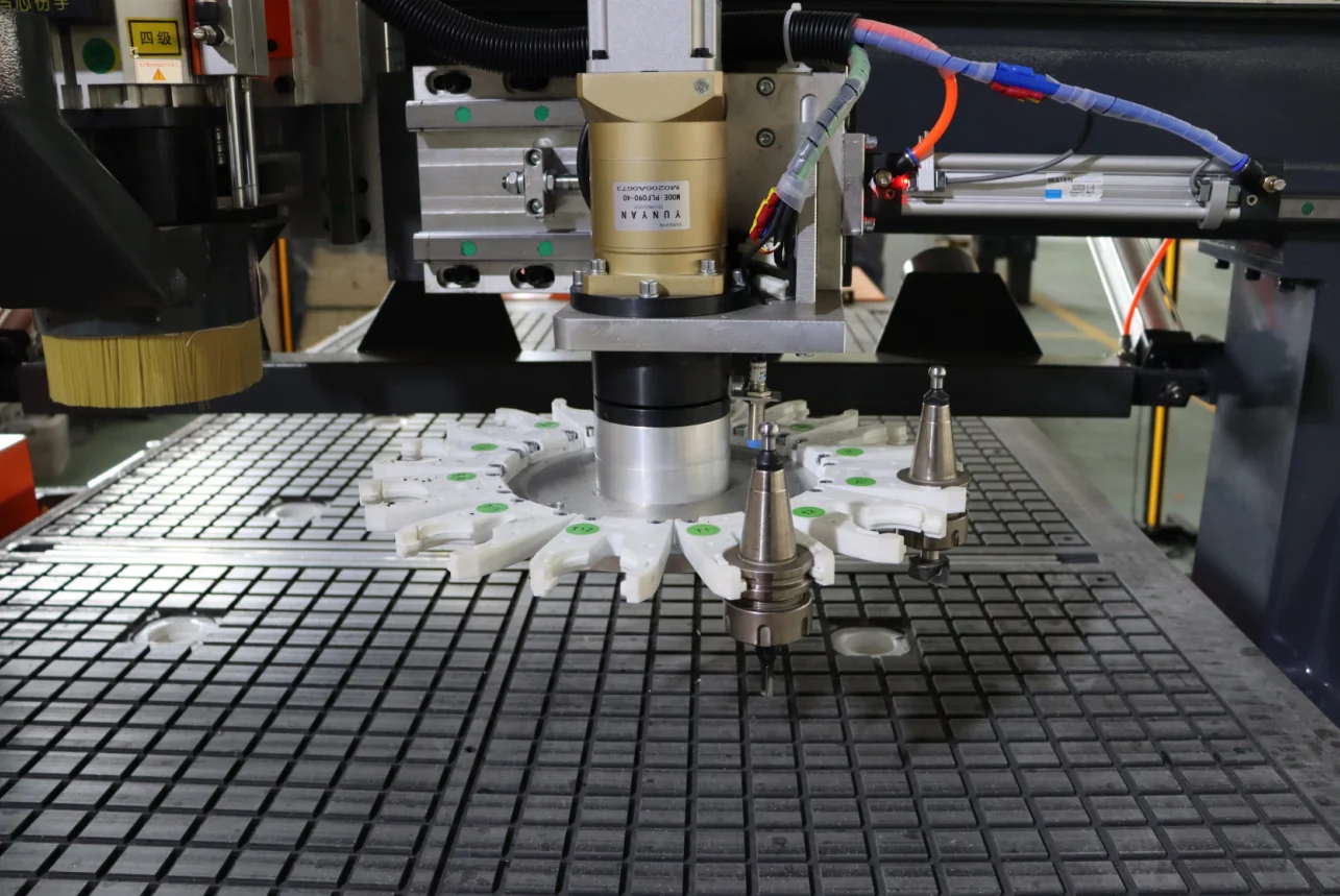 2024 China New Design Carousel Atc Spindle Cnc Router Wood Engraving ...