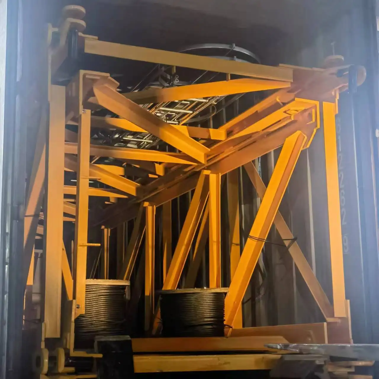 Sym High Quality Tower Crane Mast Section Split Standard Mast Section ...