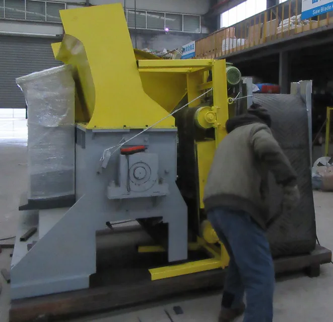 Wasted Pallet Grinder Wood Pallet Shredder With Magnetic Wood Pallet ...