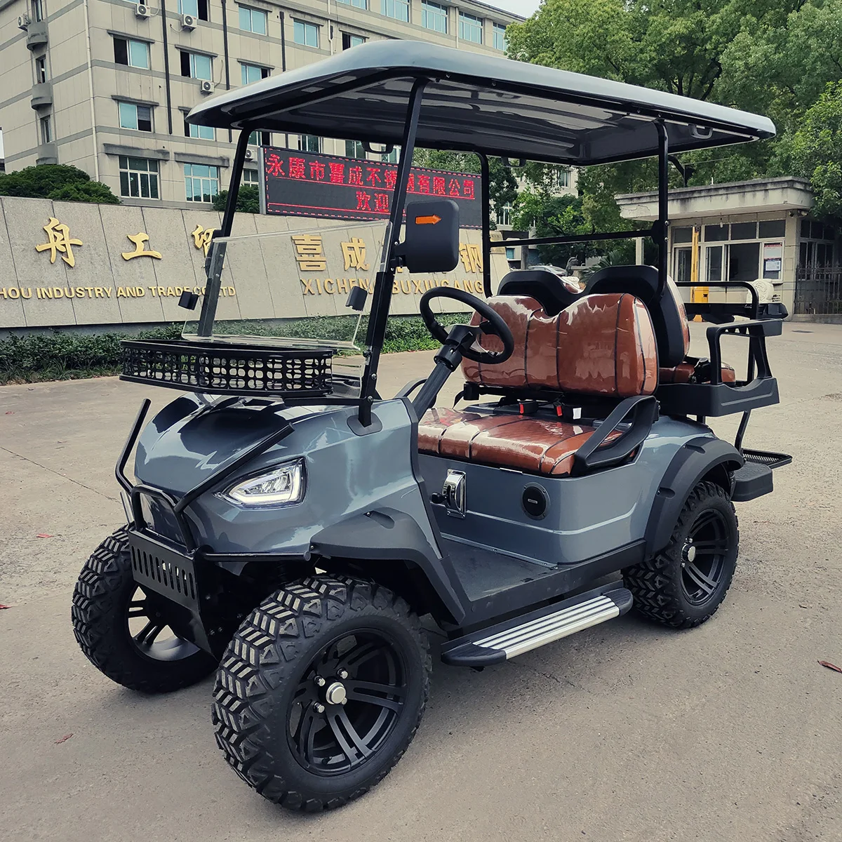 4-seater Gas Club Car Golf Cart - off Road Fun & Speed