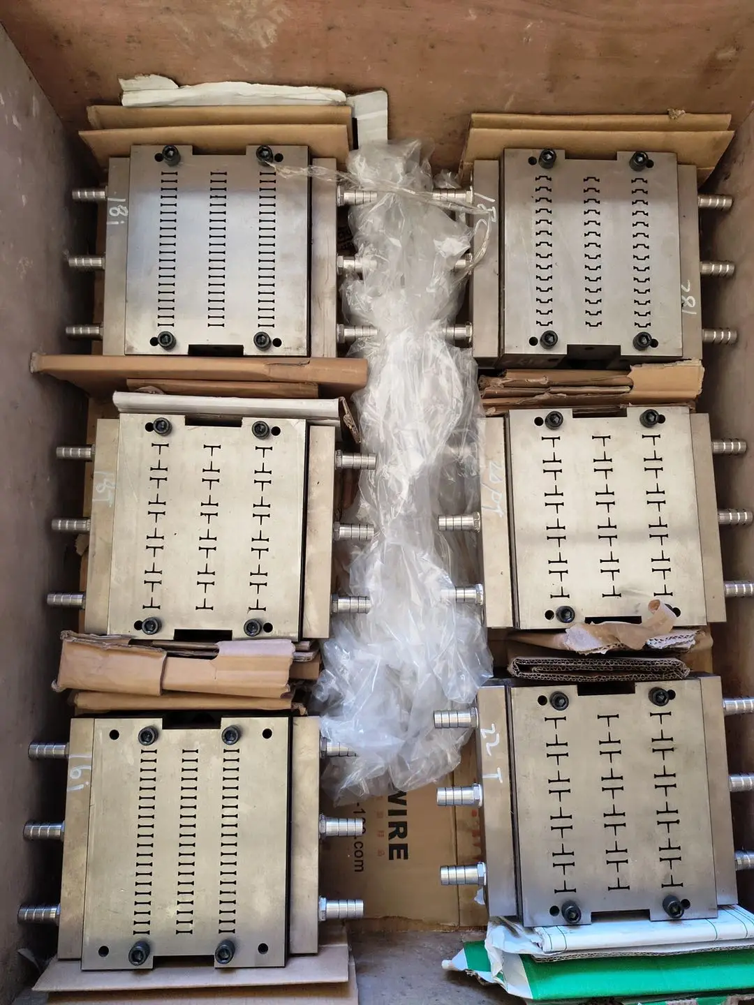 PA66 Thermal Break Polyamide Strip Extrusion Extruder Tooling Mould Dies