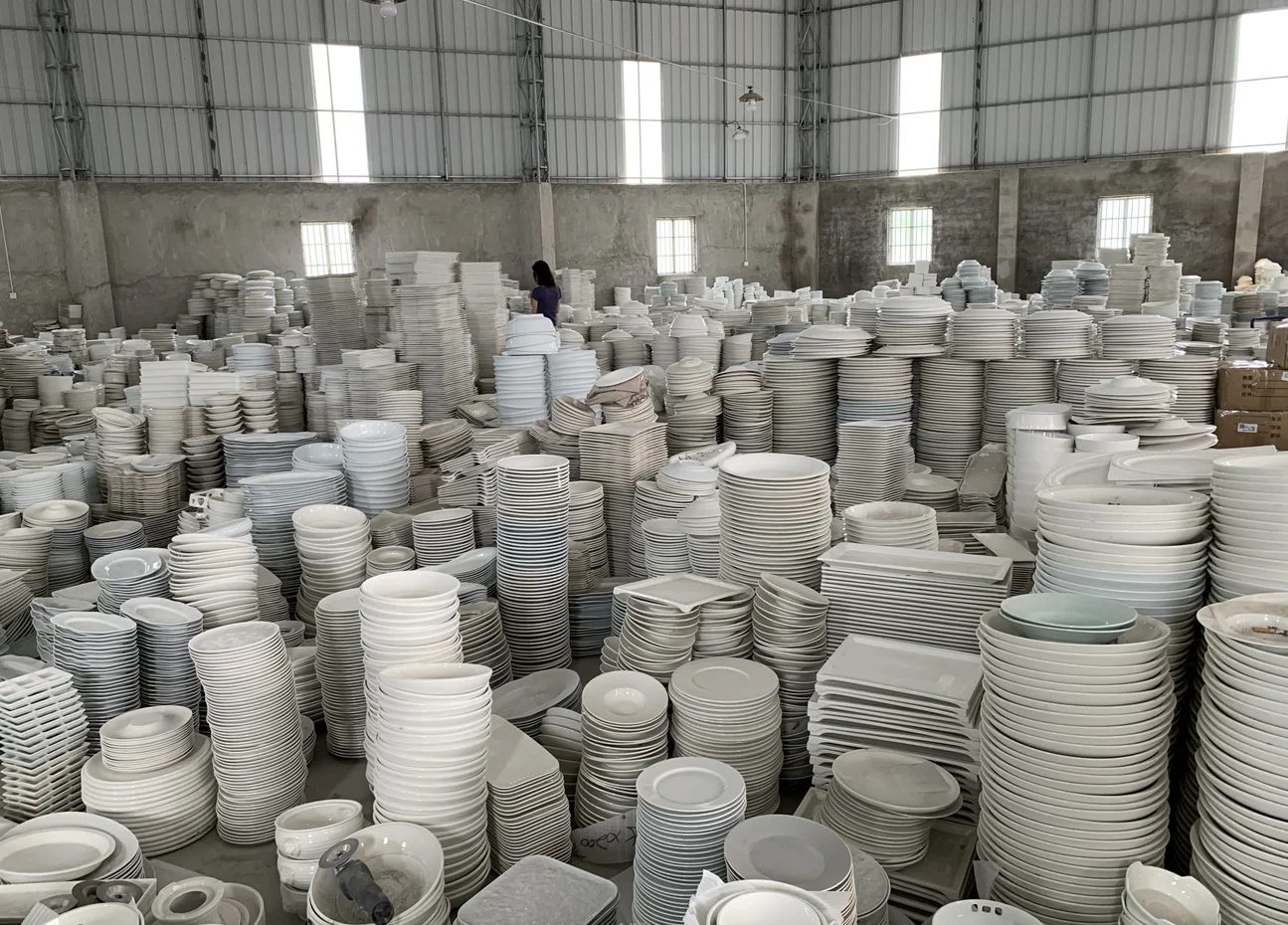 Wholesale Cheap Price Stock Ceramic Plate Bowls Factory Direct