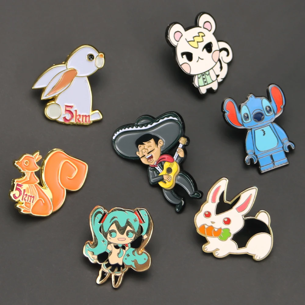 China No Minimum Bulk Logo Custom Lapel Pin Custom Manufacturer Metal ...