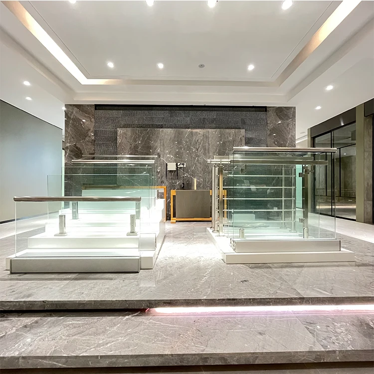 Frameless Glass Railing - Durable and Stylish Solutions