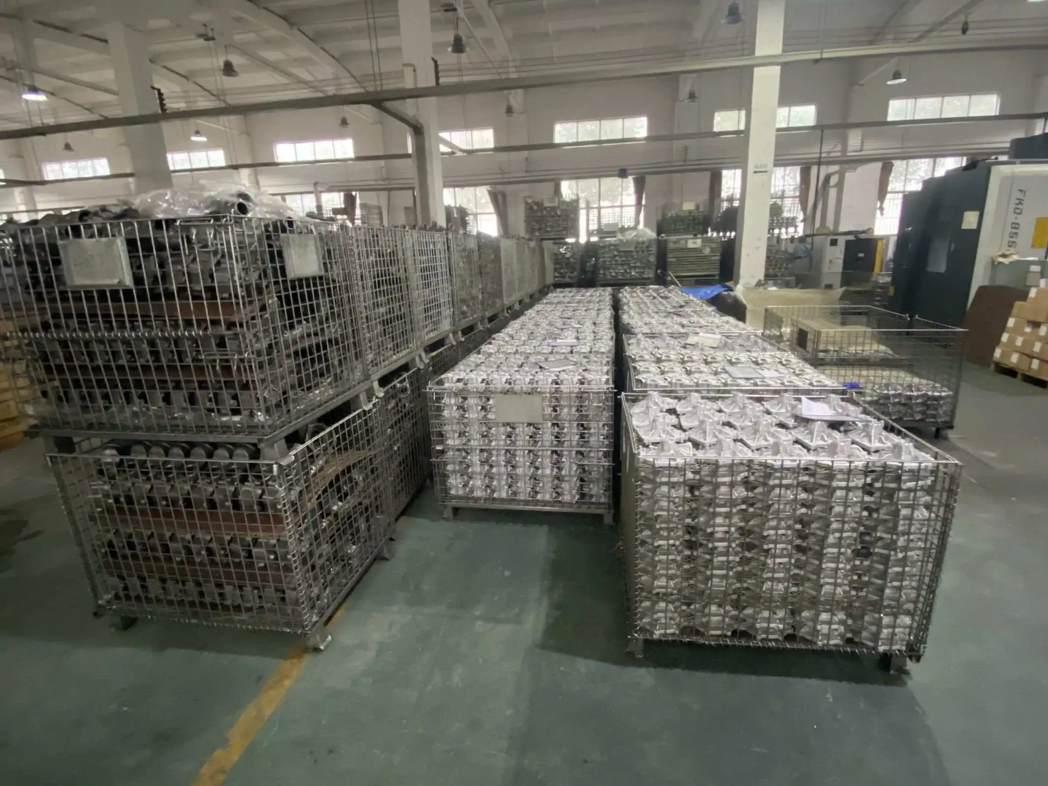 2267065 2267060 Electronic Truck Water Coolant Pump for DAF & Volvo