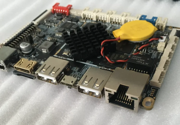 MIPI HDM1 LVDS EDP โมดูลจอแอลซีดีคณะกรรมการการขับขี่ Android RK3288มัลติมีเดียทั้งหมดในหนึ่งคณะ ...