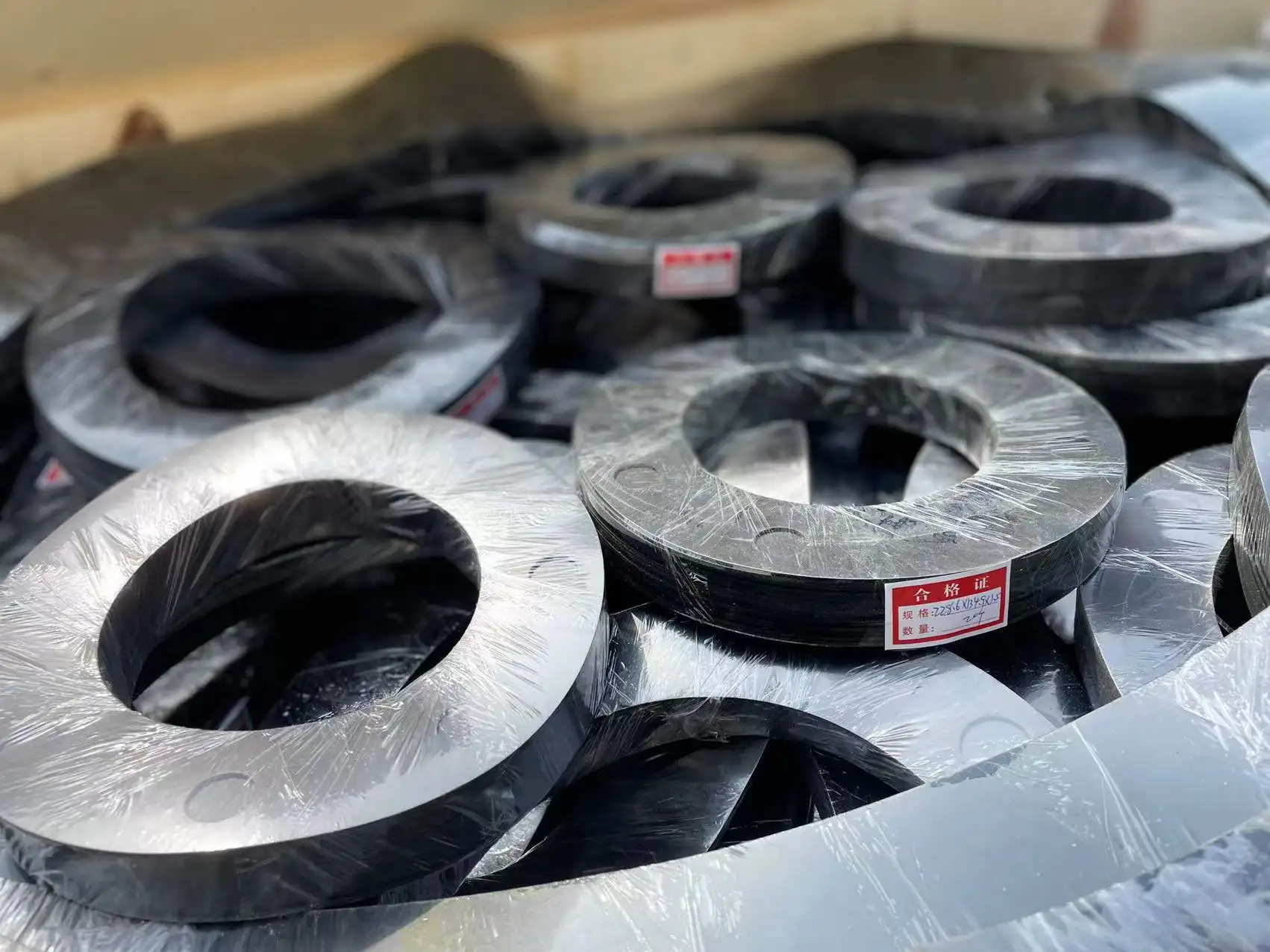 PTFE and EPDM Composite Flange Gasket for Chemical Resistance