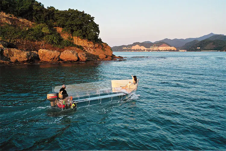 15 Person Crystal Excursion Vessel - Clear Boat with Engine