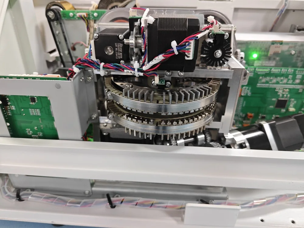 CR80 Emboss Indent Magstripe EMV Smartcard Issuance Machine