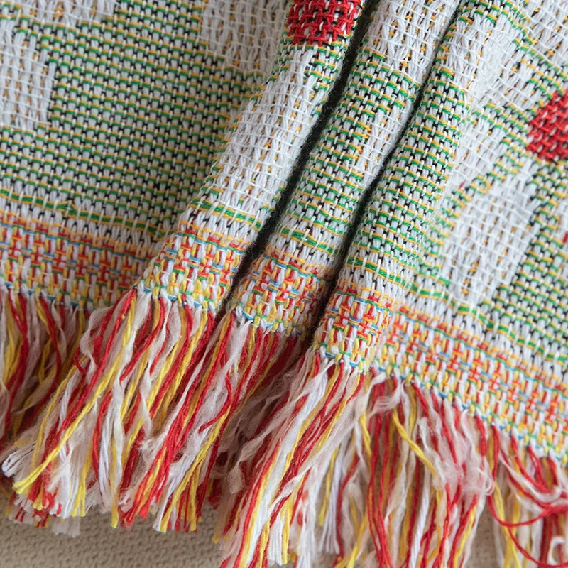 Customizable Jacquard Woven Blankets - Perfect for Any Season