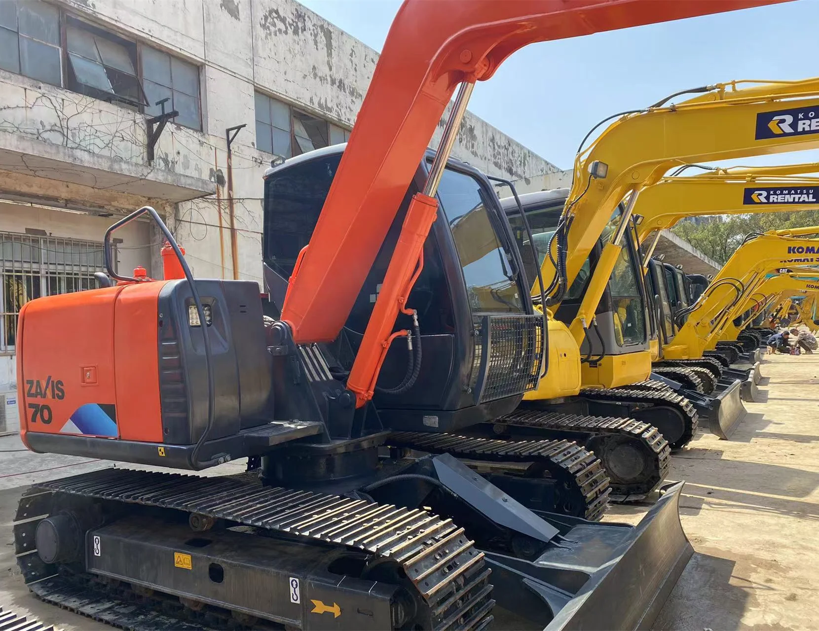 Japanese Used Mini Excavator Hitachi Zx70 7 Ton Hitachi Zx70 Used ...