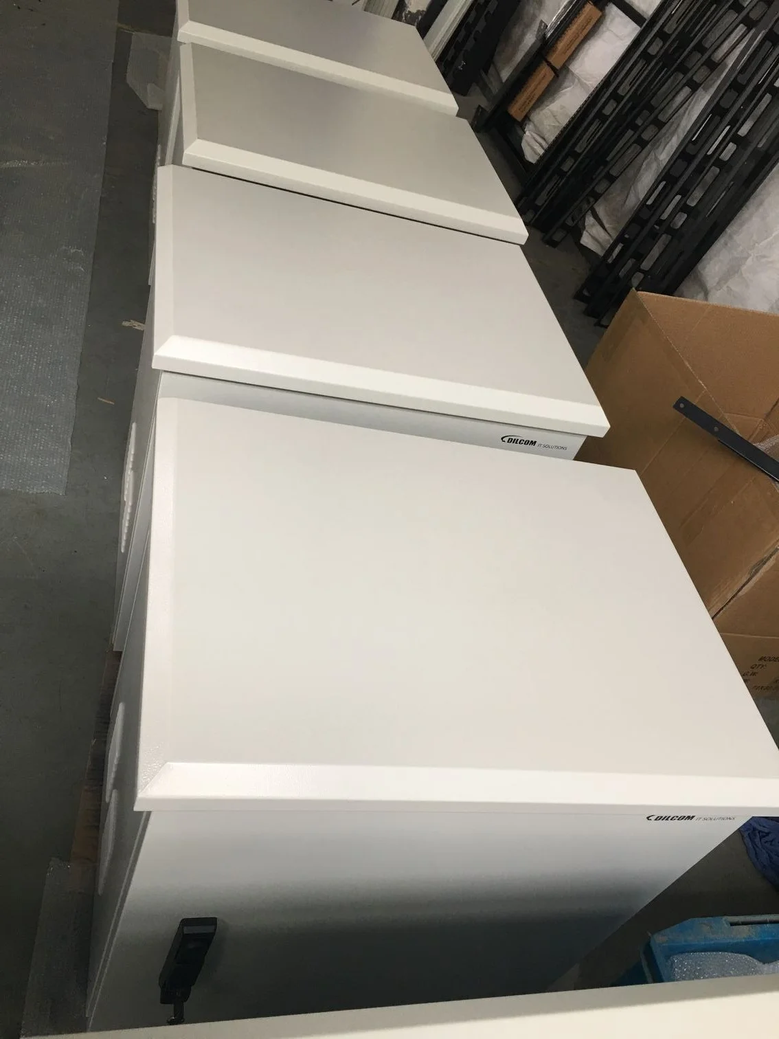 China Factory Cold Aisle Containment System CAC for Data Centers