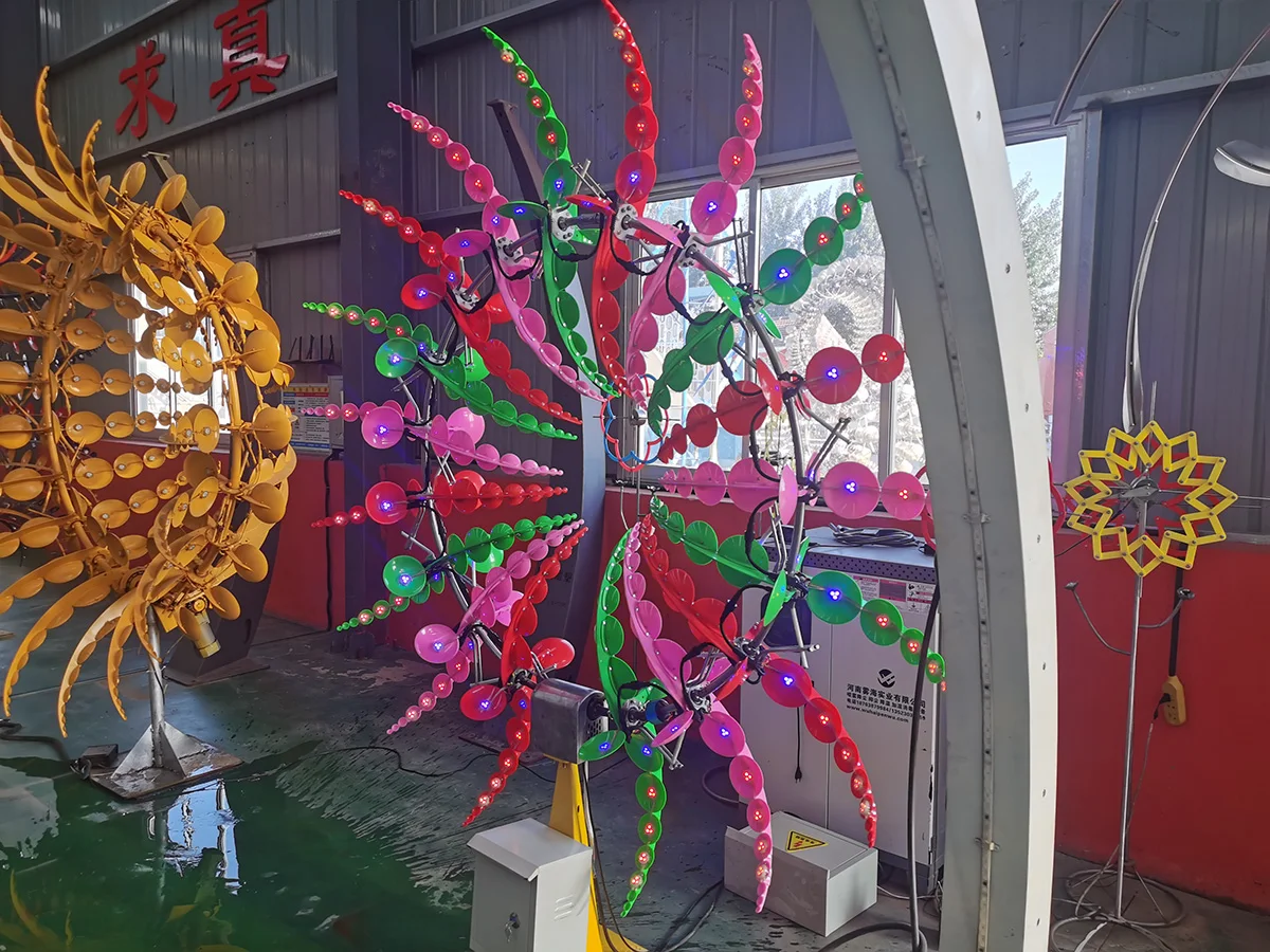 Outdoor Customized Giant Led Sculptures Kinetic Led Sculpture Led ...